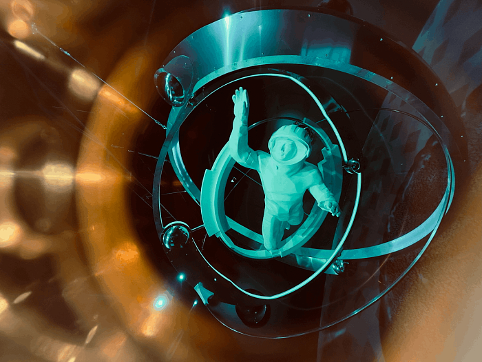 Экскурсия по выставке отечественной фантастики «ФОРМУЛА БУДУЩЕГО»